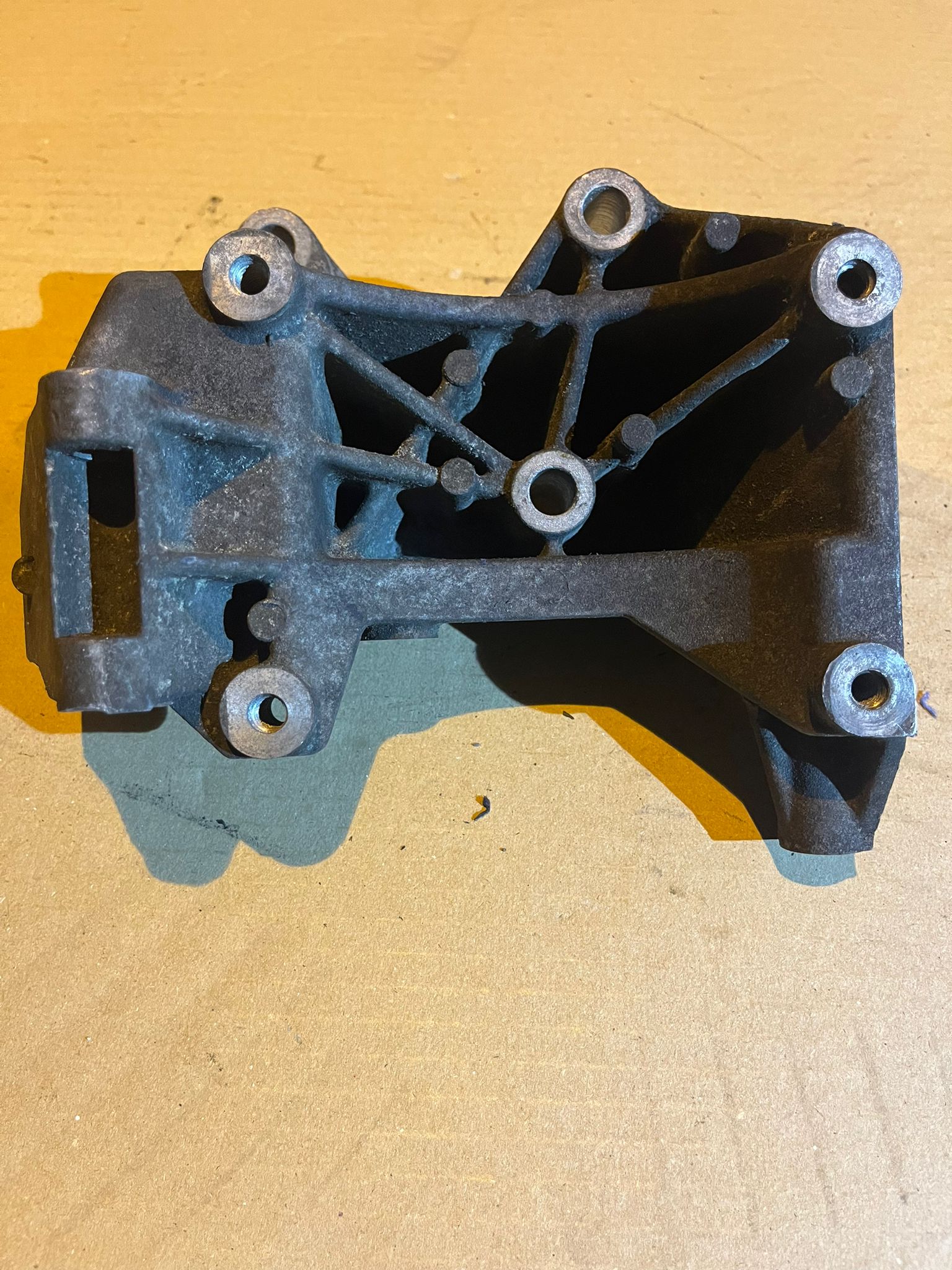 Genuine Renault Clio 2RS Auxiliary Idler Pulley Bracket *USED*